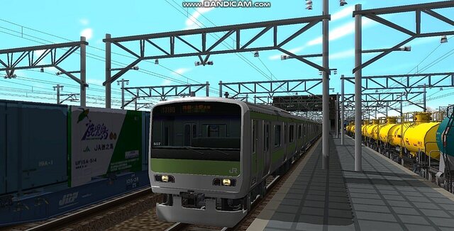 VRM5版E233系通勤電車中央線編成から3: 鉄道模型シミュレータ―5で一人遊びだ。